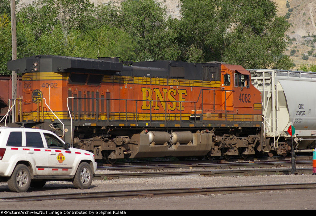 BNSF 4082